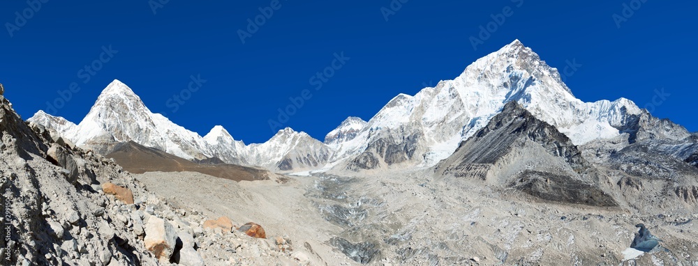 himalayan mountain range near Mount Everest Stock Photo | Adobe Stock