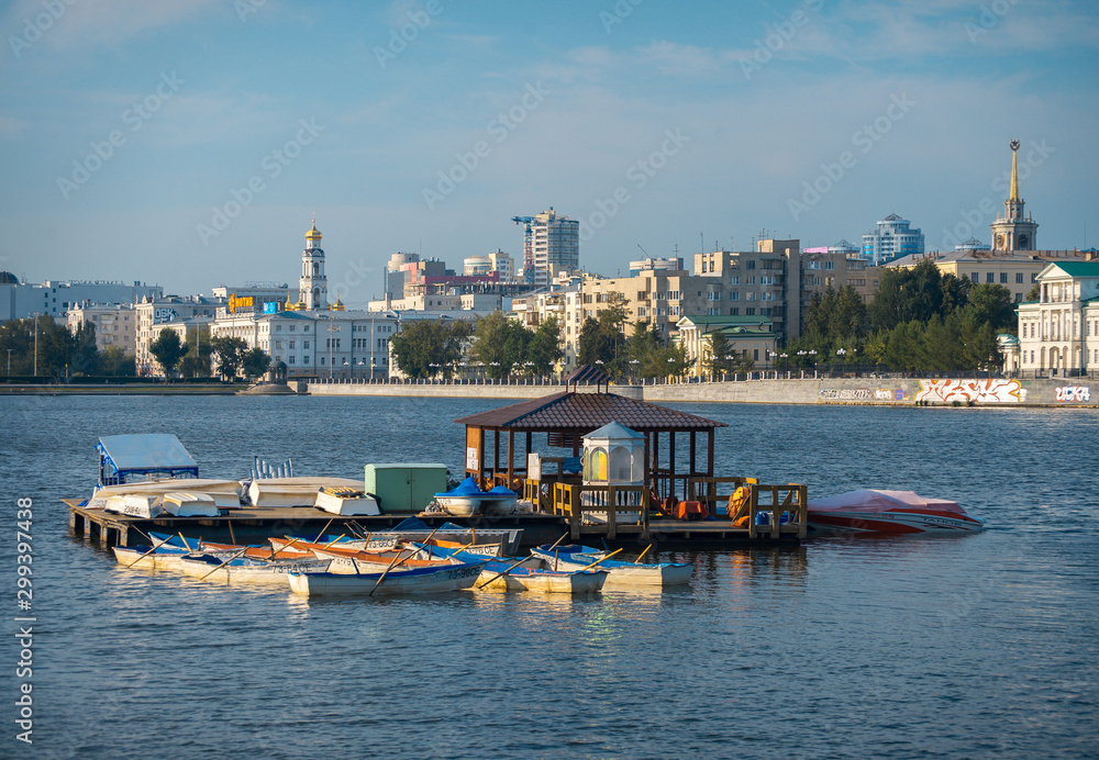 Екатеринбург, лодочная станция фотография Stock | Adobe Stock