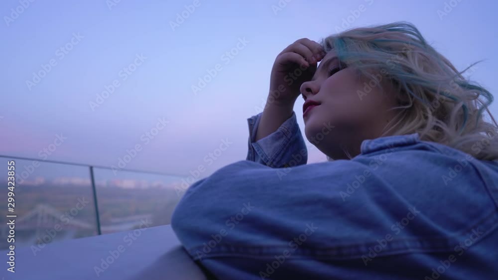 Insecure overweight girl alone in city, fat-shaming depression, low ...