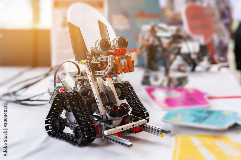Stem educations,inventor school Creating robotics project,School boys ...