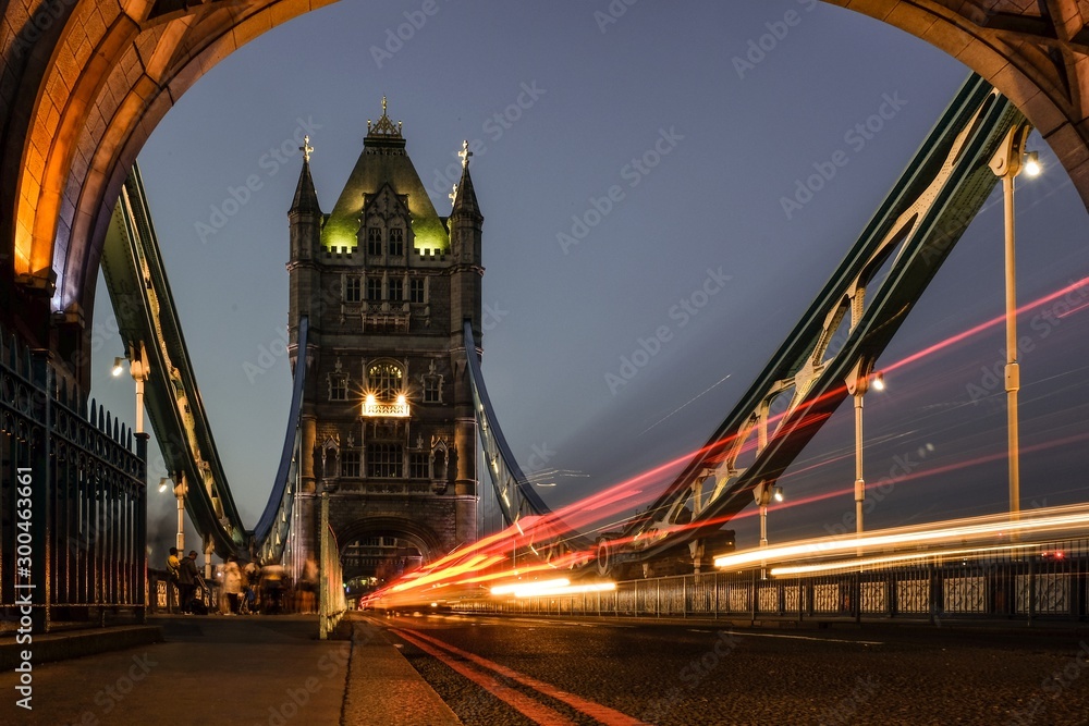 Timelapse shot of car lights on the historic London bridge at night ...
