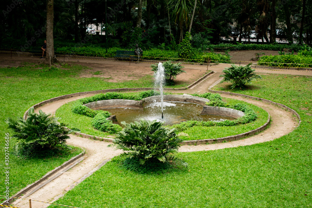 O Parque Henrique Lage é uma incrível mistura entre arquitetura e ...