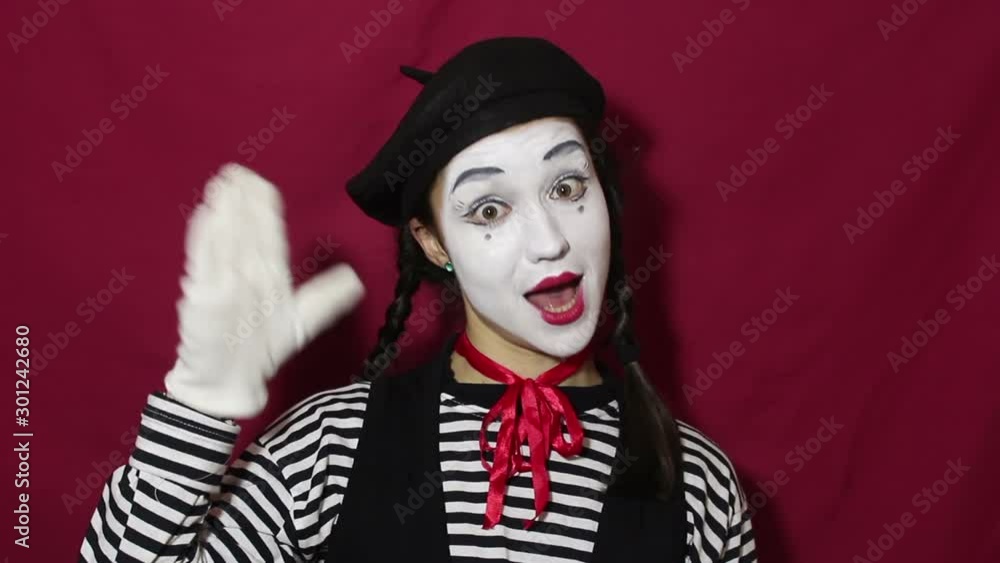 Video Stock Close-up portrait of a young mime girl. Beautiful mime girl ...