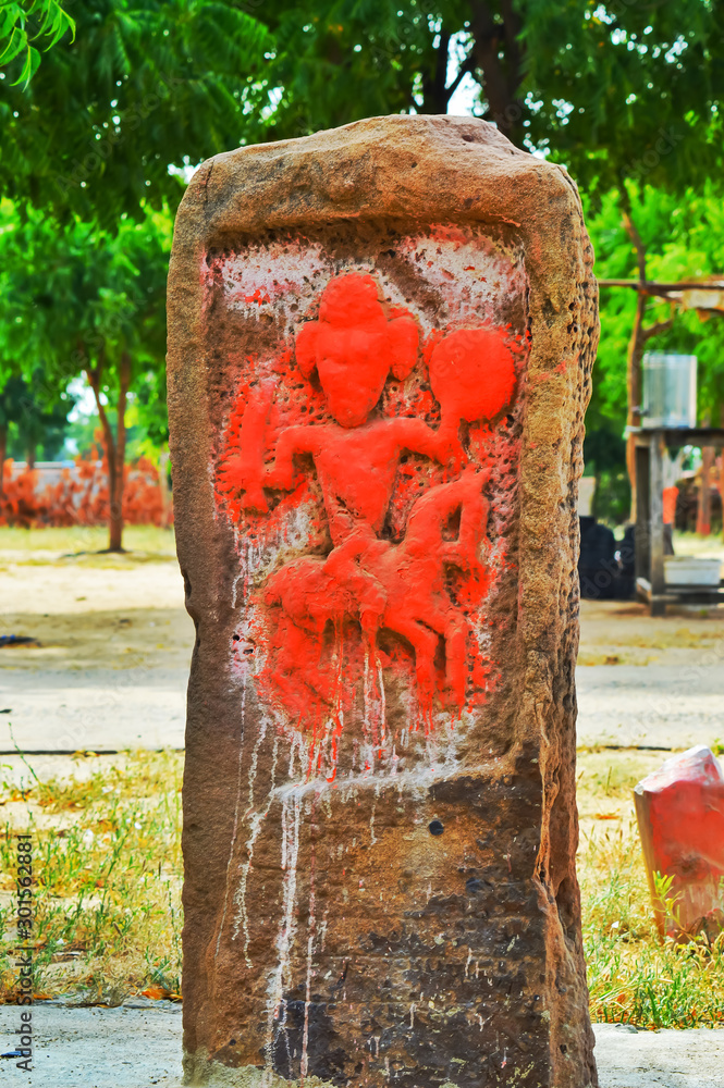 Hero Stones (Padiya) at varjvani Kutch. The tomb of the brave warriors ...