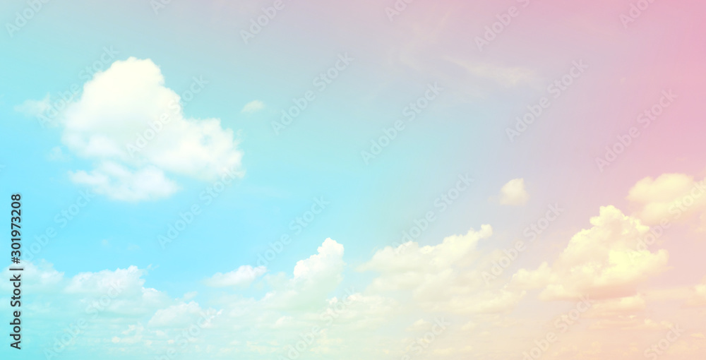 Foto de Soft Cloud sky subtle background pastel gradient color for sky ...