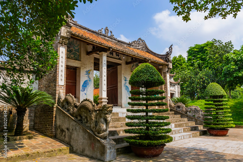 Scenery of Thuong shrine (den Thuong) in ancient Co Loa citadel ...