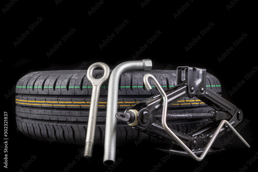Spare wheel with a set of keys. Spare wheel replacement accessories for ...
