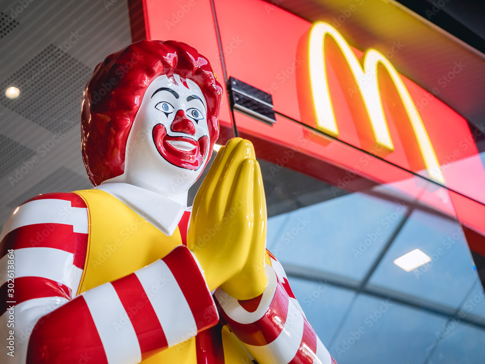 Ronald Mcdonald Mascot