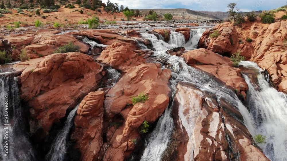 waterfall in utah red rock Stock Video | Adobe Stock