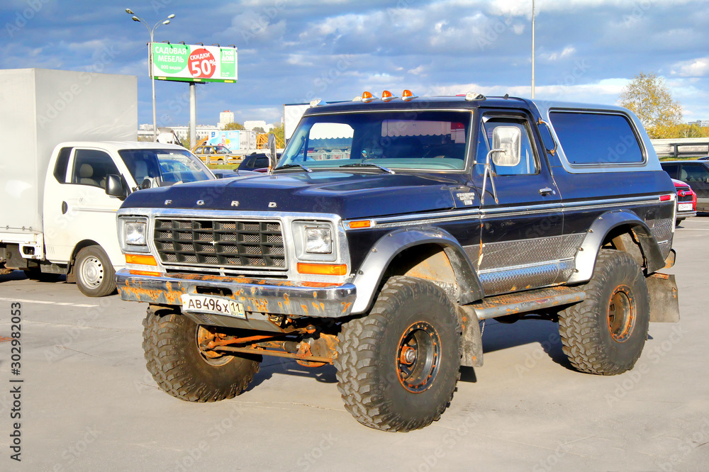 Ford Bronco Ranger Stock Photo | Adobe Stock