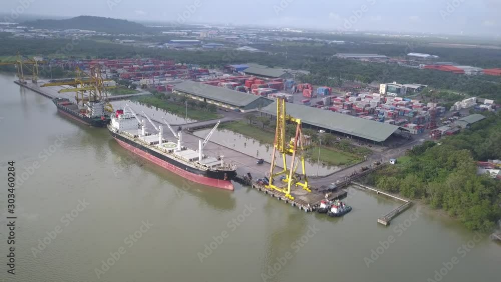Vidéo Stock Kuching, Sarawak / Malaysia - November 18 2019: The Senari ...