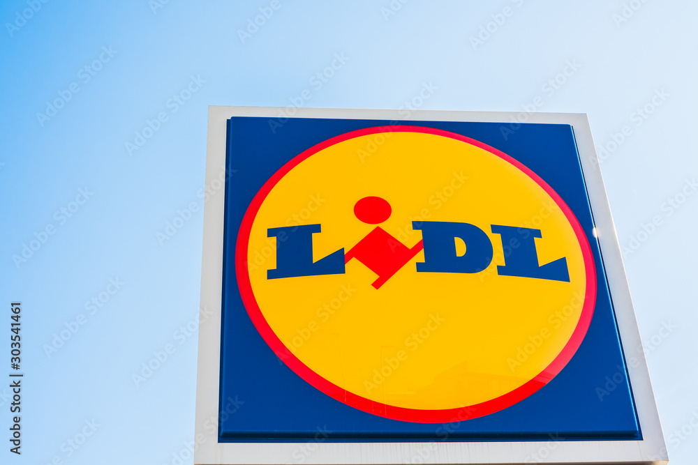 LIDL supermarket chain brand logo Stock Photo | Adobe Stock