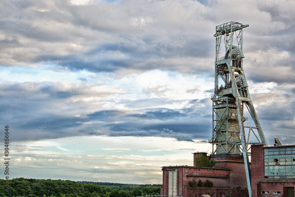 Abandoned Clipstone Colliery Headstocks, Mansfiled, Nottinghamshire ...