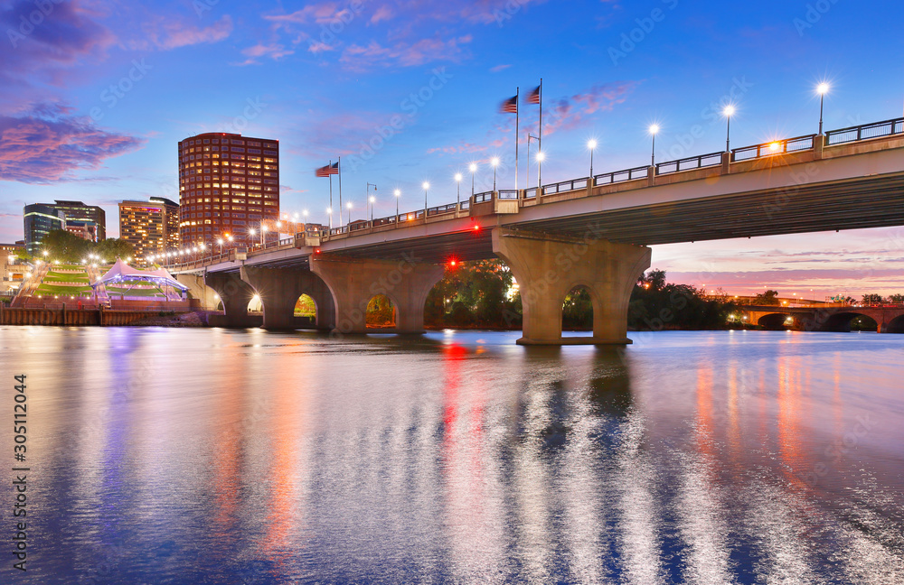 The skyline of Hartford, Connecticut at sunset. Photo shows Founders ...