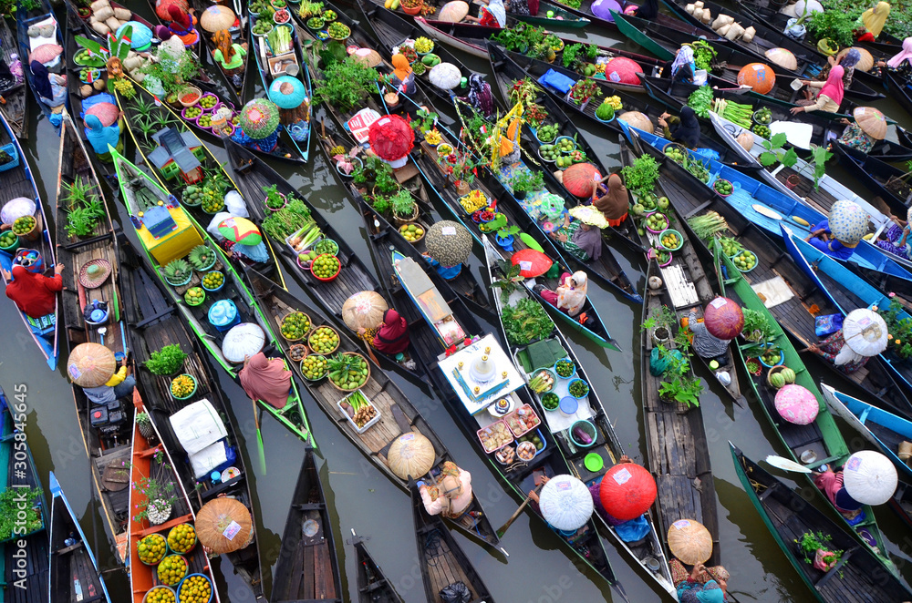 FLOATING MARKET Stock Photo | Adobe Stock