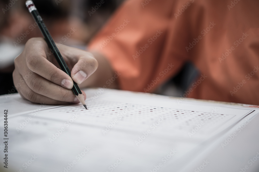 Foto Stock Exam test school or university concept : Hand student ...