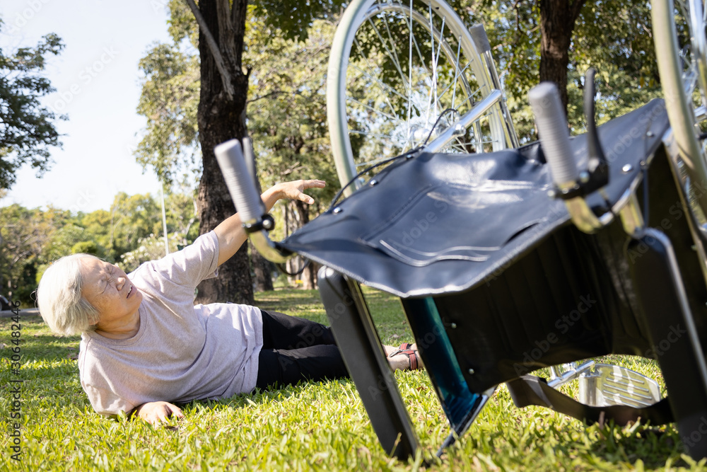 Asian senior people falling down from her wheelchair,disabled woman ...