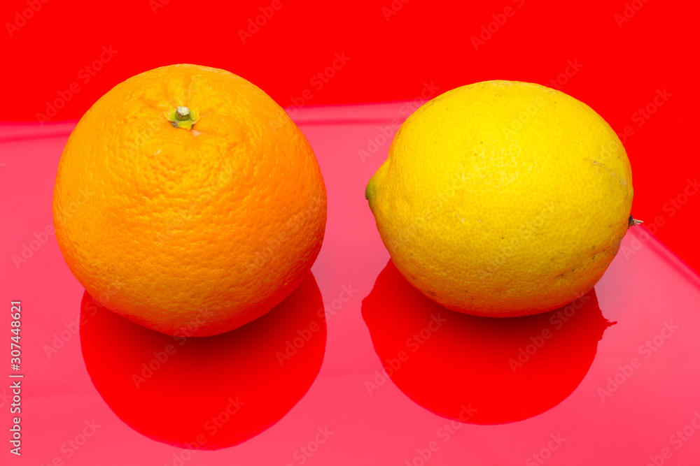 Fotografia do Stock: La fruta de la naranja y del limón son cítricos ...