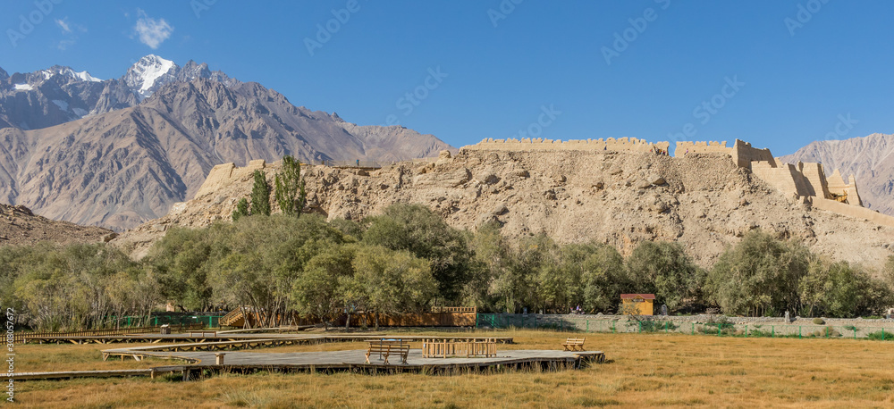 Tashkurgan, China - located 3.500m above the sea level, and last city ...