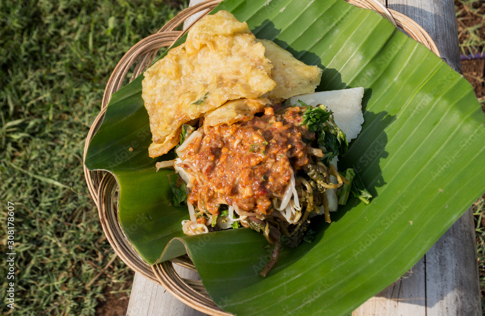 Pecel: Javanese tradistional food made from vegetables and peanut ...