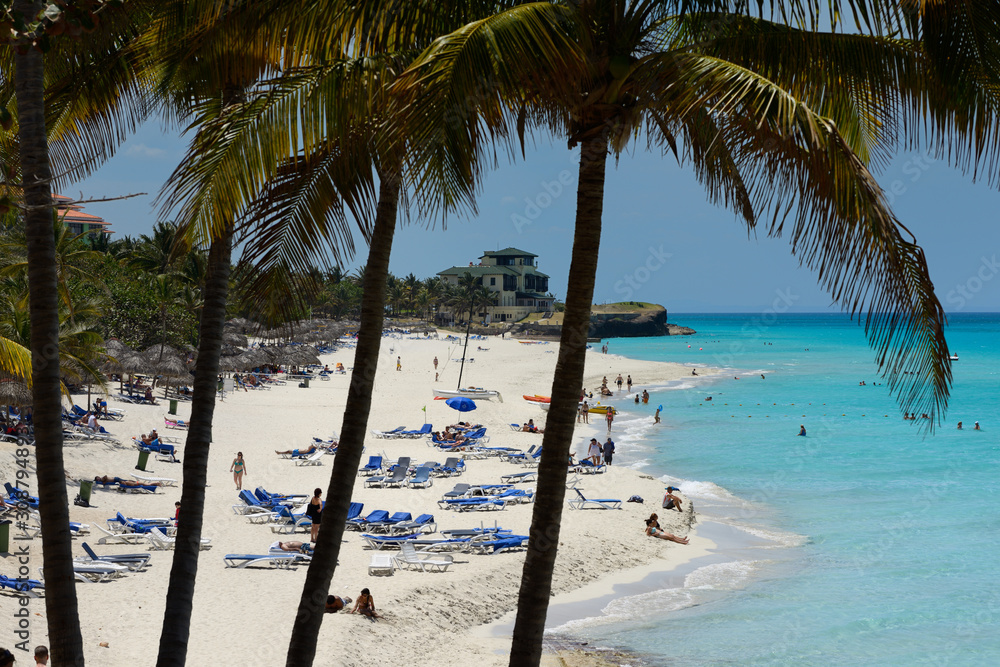 Dupont Xanadu mansion at white sand beach of Varadero resorts Cuba foto ...