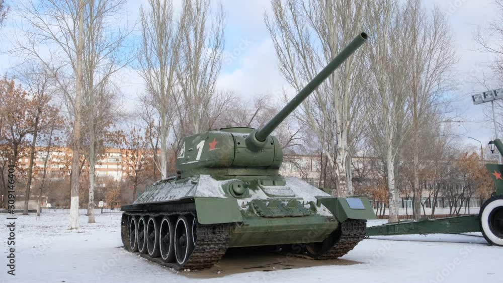 Soviet tank T-34, the best tank of World War II Stock ビデオ | Adobe Stock