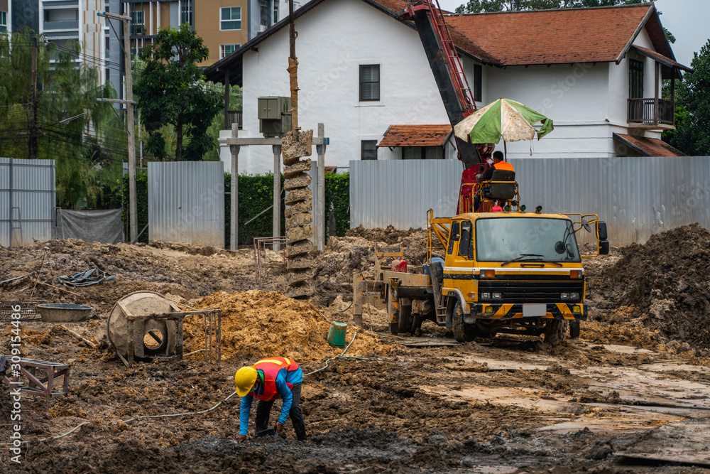 Drilling rigs for the construction of building foundations ...