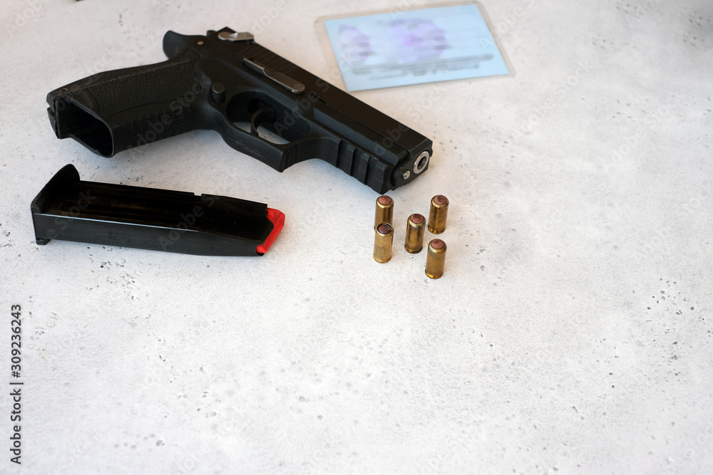 Fotka „purchased weapons and ammunition, documents. Purchase of 9mm ...