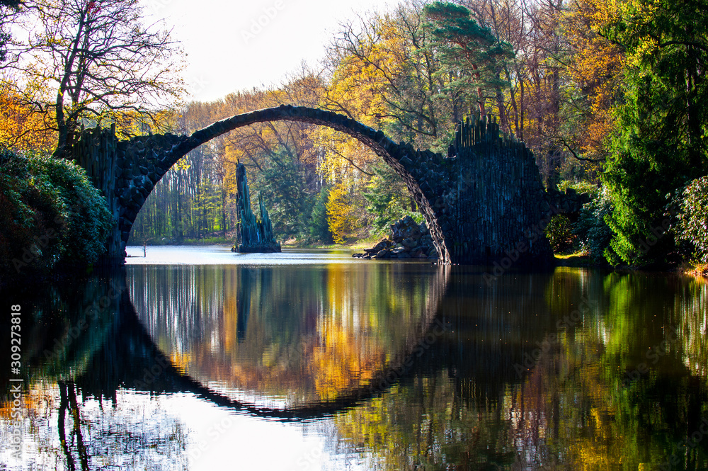 Rakotz Bridge, Rakotzbrucke Devil's Bridge in Kromlau, Saxony, Germany ...