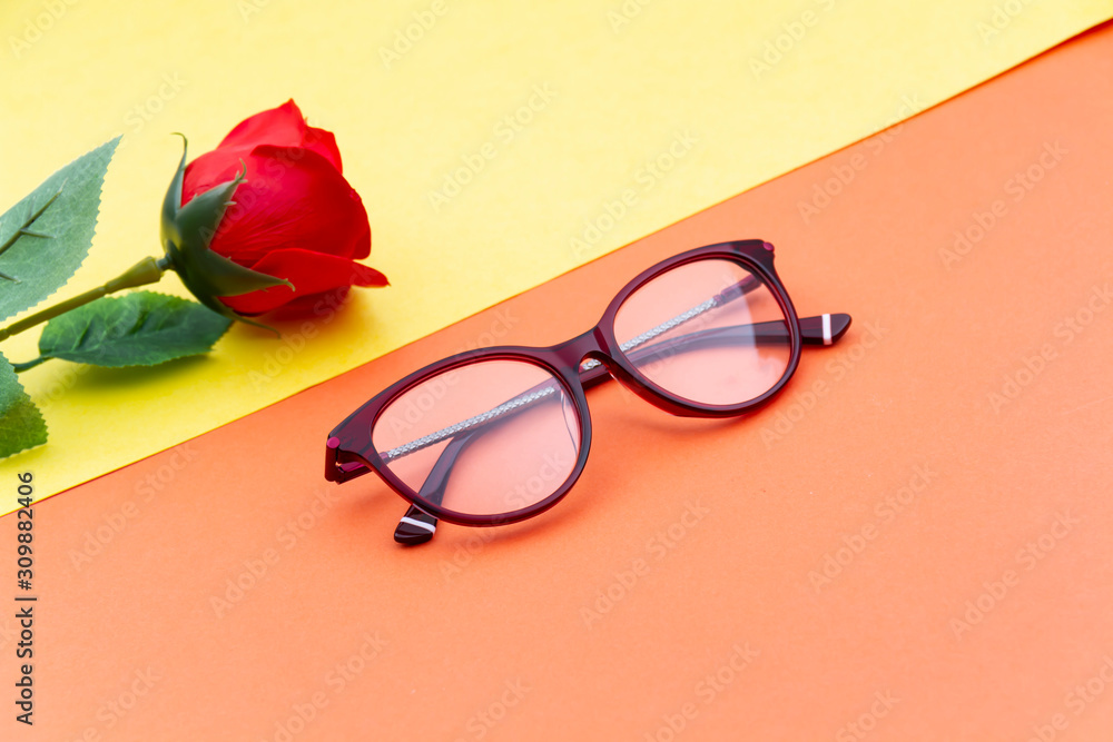 Cool And Creative Eyeglass Images For Designing And Promotional Purpose ...