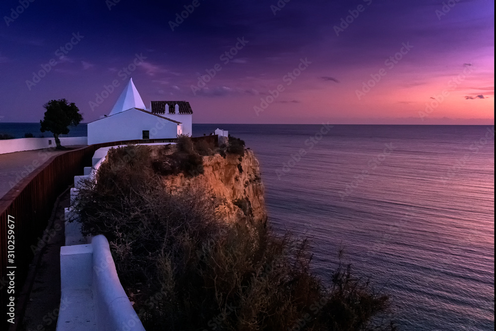 Portugal, Algarve, Praia de Nossa Senhora da Rocha, Porches, Igreja de ...
