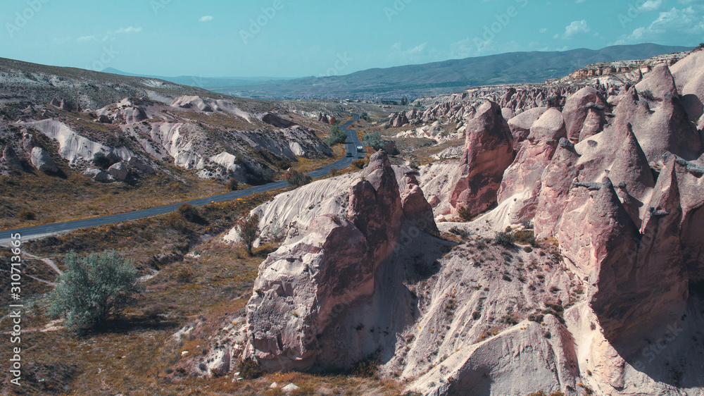 Foto de Devrent Valley / Imaginary Valley, a valley full of unique rock ...