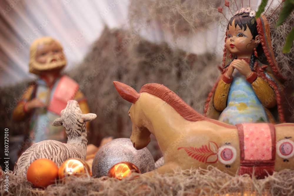 Birth figures of Mexican origin crafts that make the representation of ...