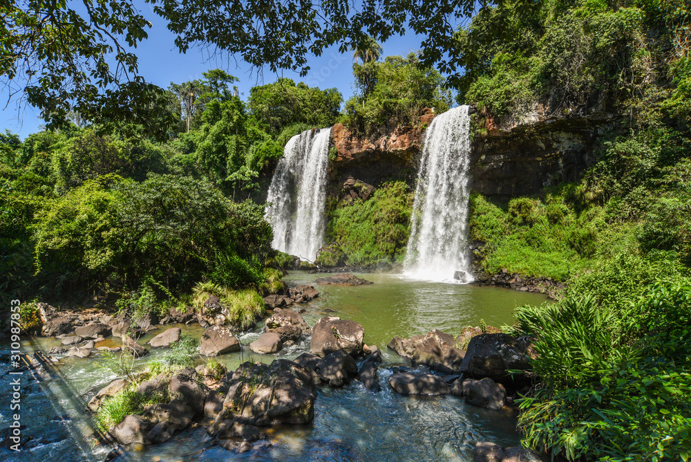 Fotka „Famous Iguazu waterfalls with beautiful clouds. Declared a World ...