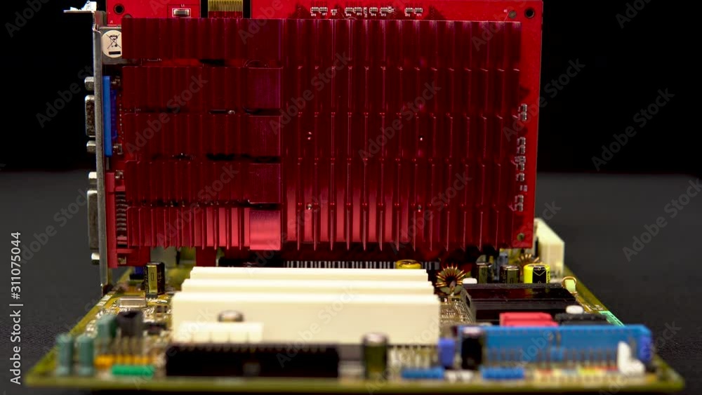 Removing a video card from the motherboard. PC graphics processing ...