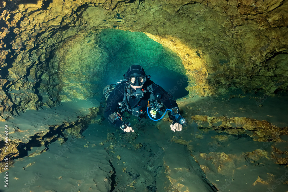 Cave Diving in the Cross Under Tunnel at Madison Blue Spring State Park ...