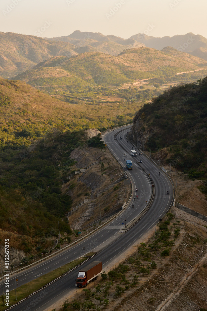 National Highway 8 India