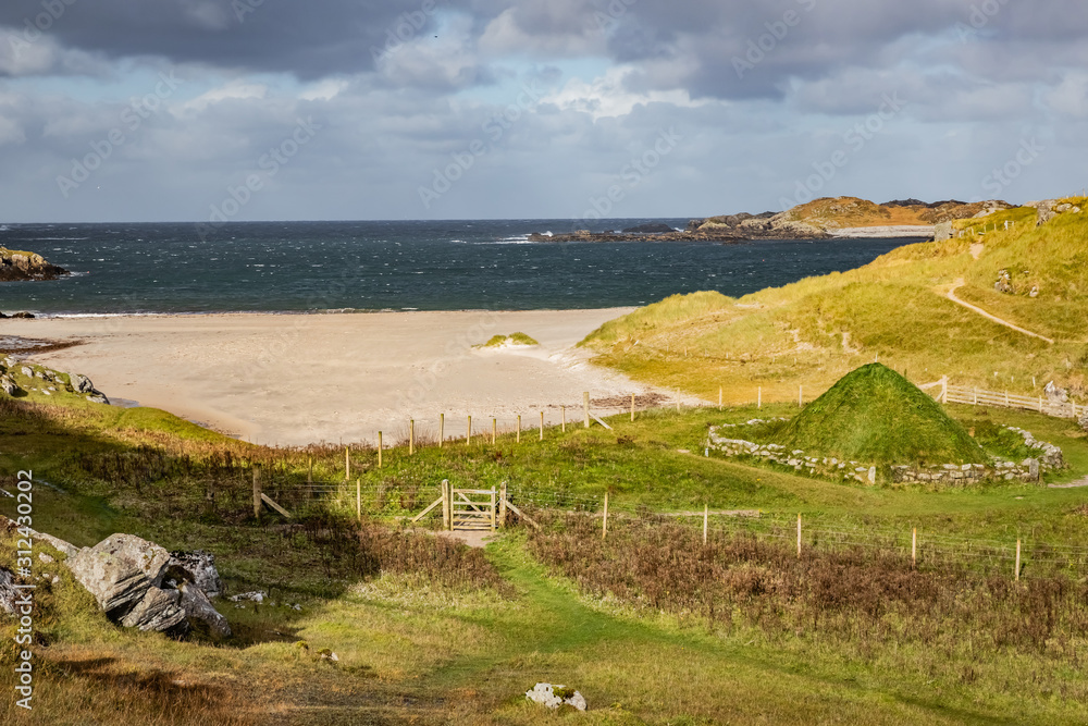 Bosta Beach at Great Bernera Bosta (Bostadh) Iron Age House Stock Photo ...
