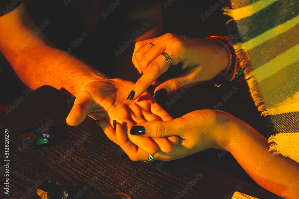 palm reading - Fortune and future teller - Palmistry fortune teller ...