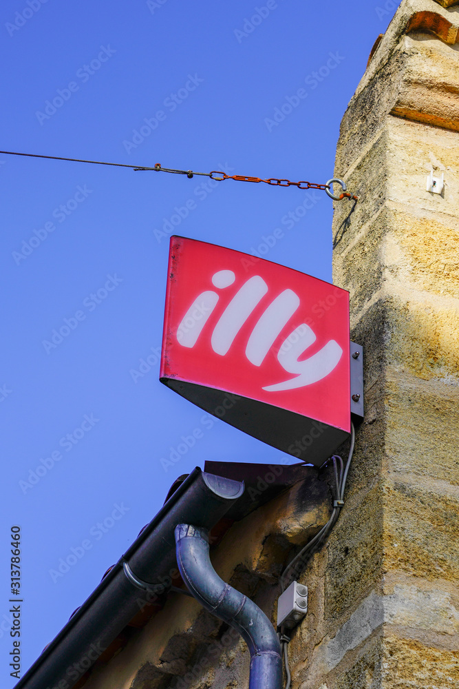 Sign logo cafe Illy coffee shop leading Italian coffee makers brand ...