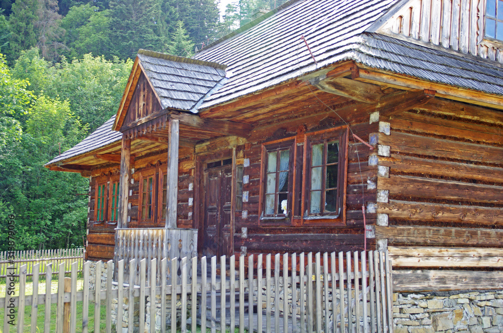 Stare drewniane zabytkowe domy Stock Photo | Adobe Stock