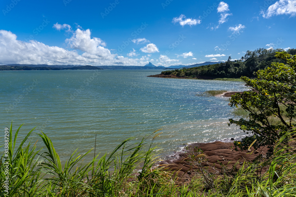 Fotka „Costa Rica. Lake Arenal (Spanish: Lago Arenal). The largest lake ...