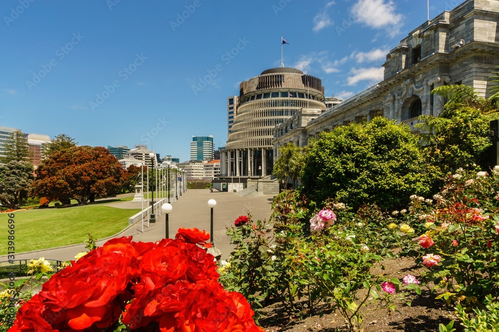 Foto de Parliament buildings located in Wellington, New Zealand. The ...