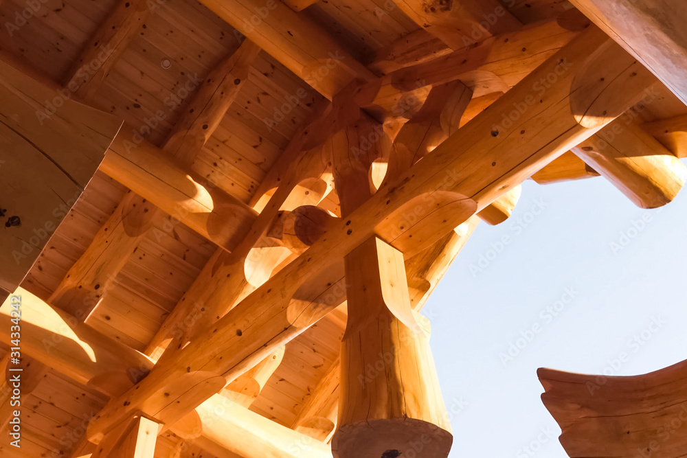 Details and elements of wooden house made of timber. The constru Stock ...