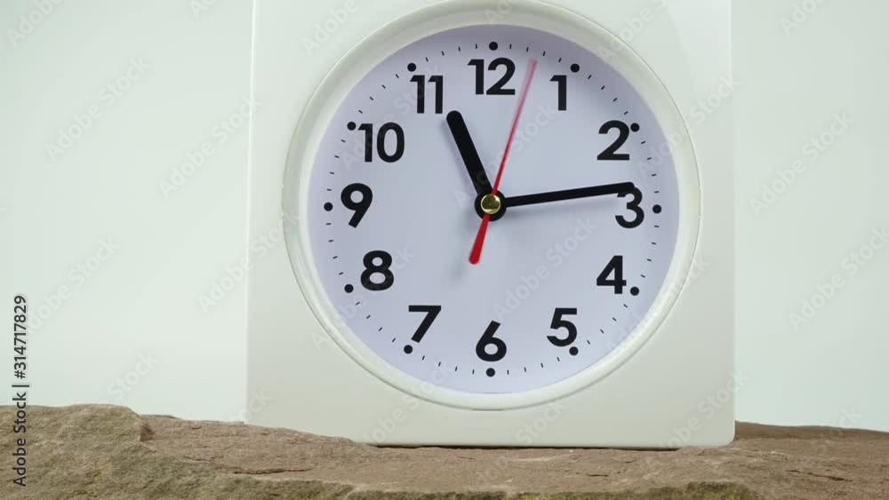 Close up Move the camera angle from right to left, Alarm clock Showtime ...