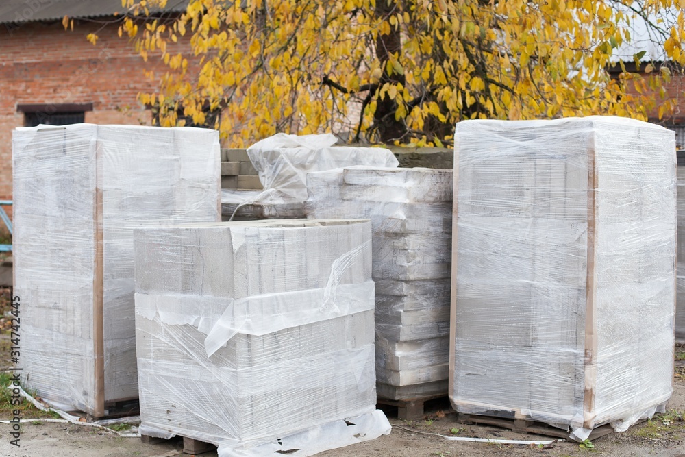 Foam concrete blocks production. Lightweight construction brick ...