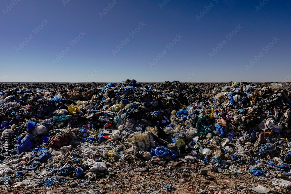 Marsa Matruh, Egypt A public landfill out in the desert where the ...
