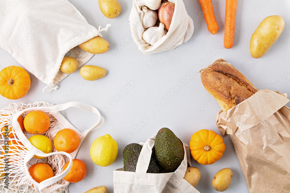 Zero Waste food shopping and storage in cotton eco bags. Glass jars ...