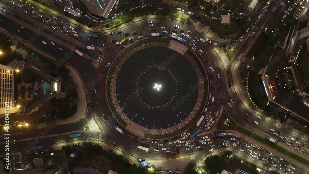 Traffic jam around the HI roundabout at night Stock Video | Adobe Stock