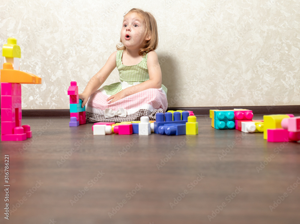 The child plays in the constructor. the child builds from the designer ...